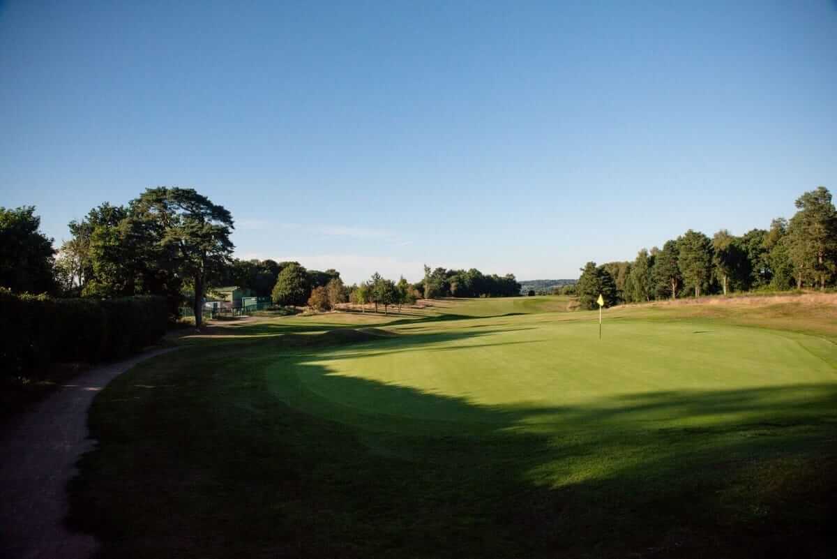 Newbury & Croohham Golf Club in West Berkshire 18th Hole | Newbury ...