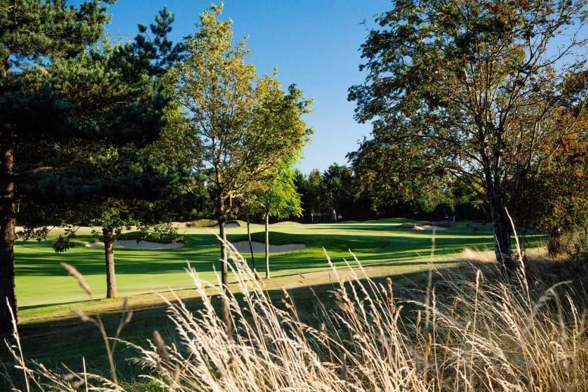 Newbury & Croohham Golf Club in West Berkshire 18th Hole | Newbury ...